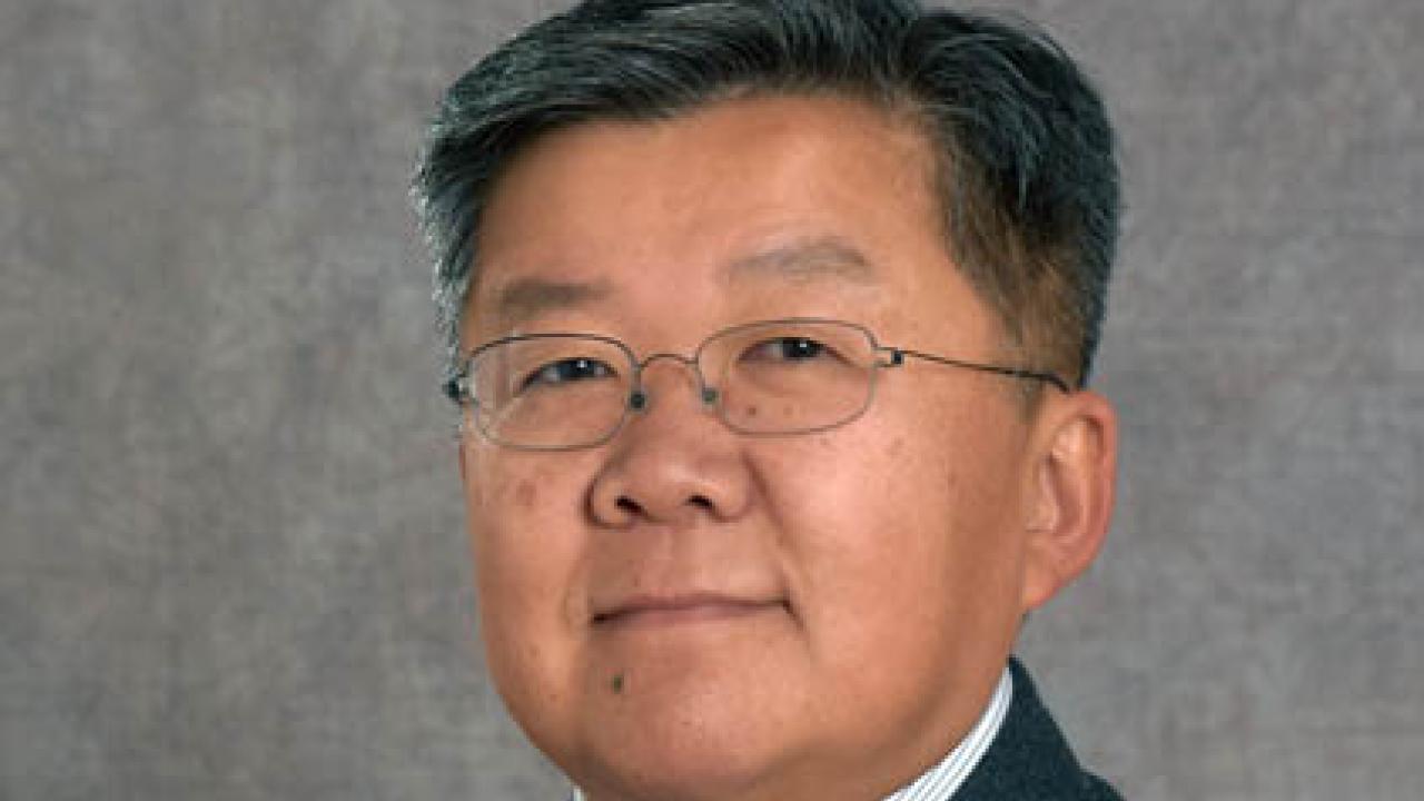 Dr. H.T. Lee Receives 2018 Outstanding Alumni Award | Anesthesiology